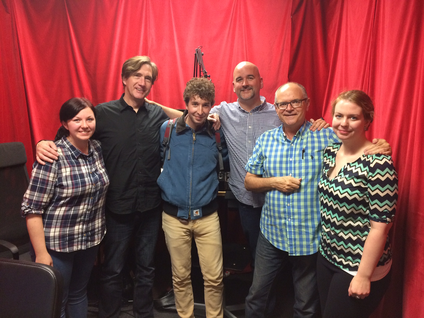 Dan Edmonds making it up in the moment - Song Talk Radio